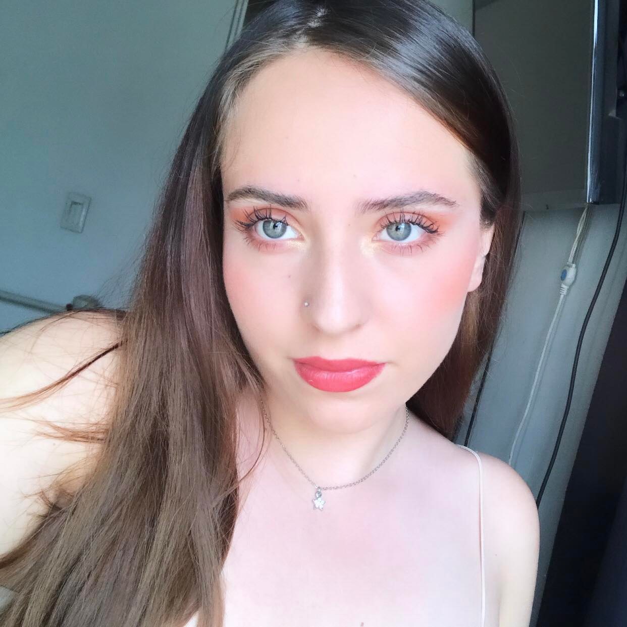 Streamloots | Una plataforma que cambia la vida a creadores como Shir_gi.